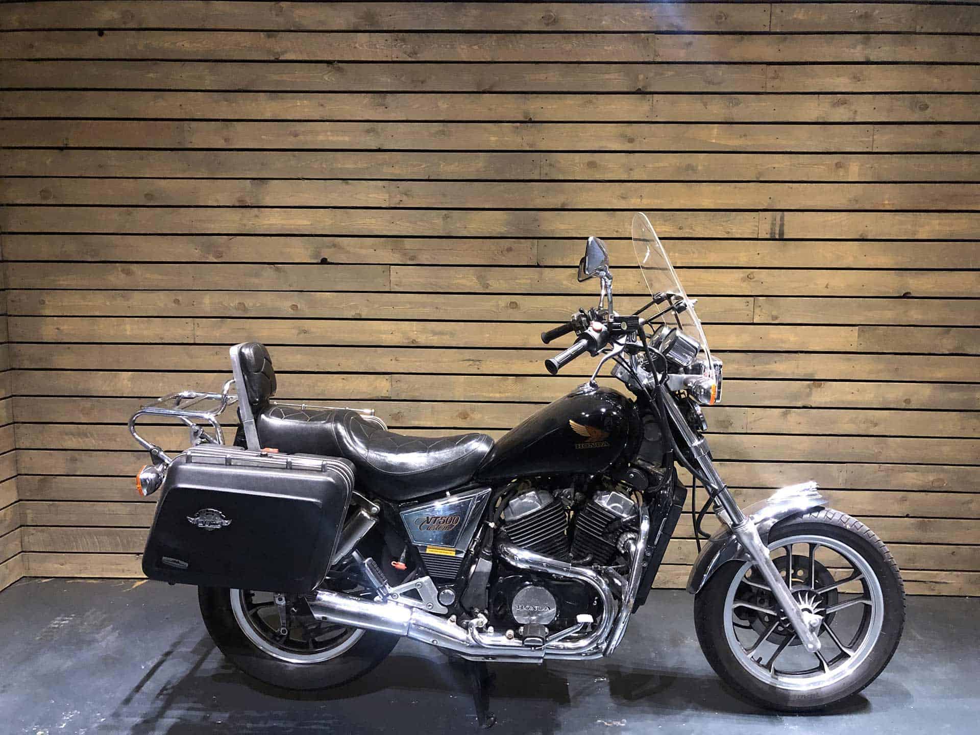 Honda VT500C (1985) - Ragnar Lauritzen